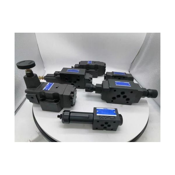 Quality Electromagnetic Hydraulic Directional Valve YUKEN DSG-01-3C6-A240-N1-50 for sale