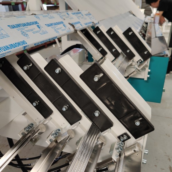 Quality Touch Screen Continuous ±0.5mm Spacer Bending Machine for sale