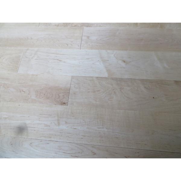 Quality premium grader natural color China Maple Engineered Wood Flooring for sale