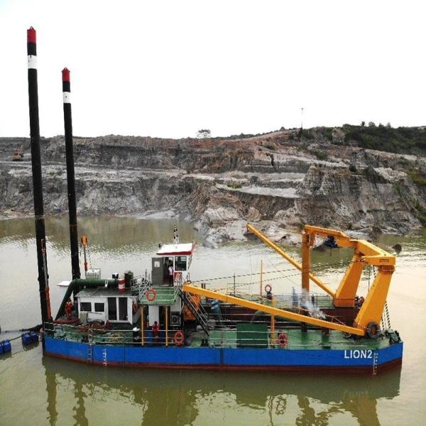 Quality Underwater Pump 24inch Cutter Suction Sand Dredger with 500mm Discharge Pipe for sale