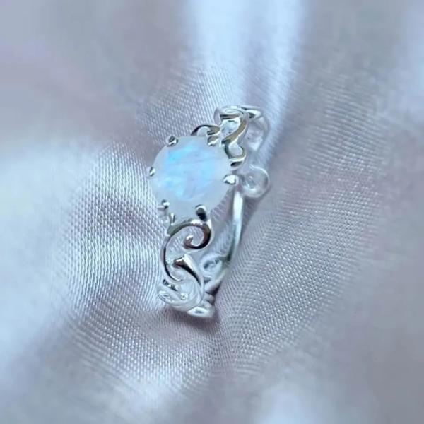 Quality 925 Sterling Silver Vine Manufacturer Round Cut Rainbow Moonstone Engagement for sale