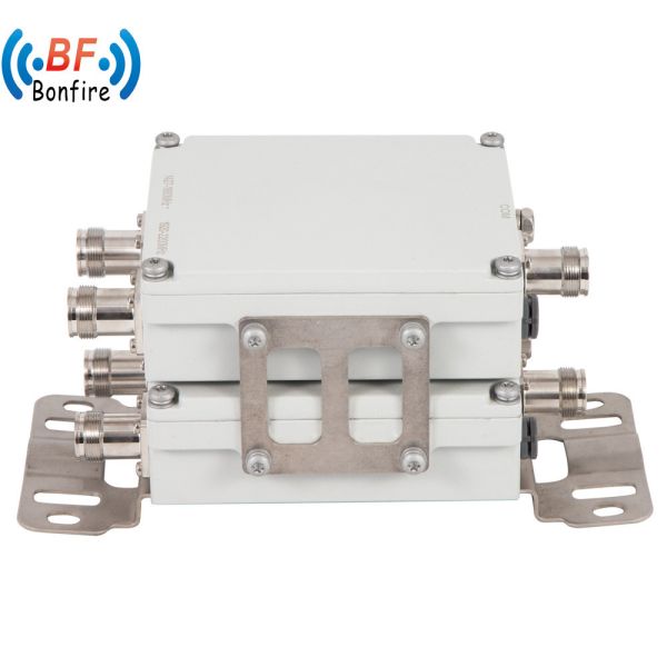 Quality Dual-Band Low Pim Combiner 617-2690MHz 3300-3800MHz 4.3-10-F DIN-F Red Indoor/Outdoor IP65 for sale