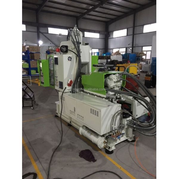 Quality VERTICAL vertical injection molding machineinjection cap making machine for sale