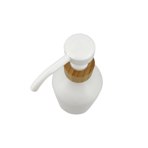 Quality 500ml Plastic Lotion Dispenser Bottle Matte White Plastic Cosmetic Bottle for sale