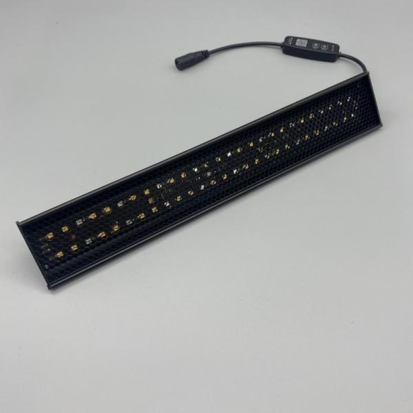 Quality LED UVB Light for Reptiles, LED UVA UVB Reptile Light Fixture Controll 8W Aluminum UVA UVB  Reptile LED lamp for sale