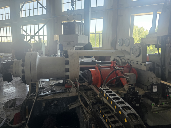 Quality Full-auto Extruder with Wide Specification Compatibility and High Efficient Stable Output for Welding Wire Extrusion Press Equipment for sale