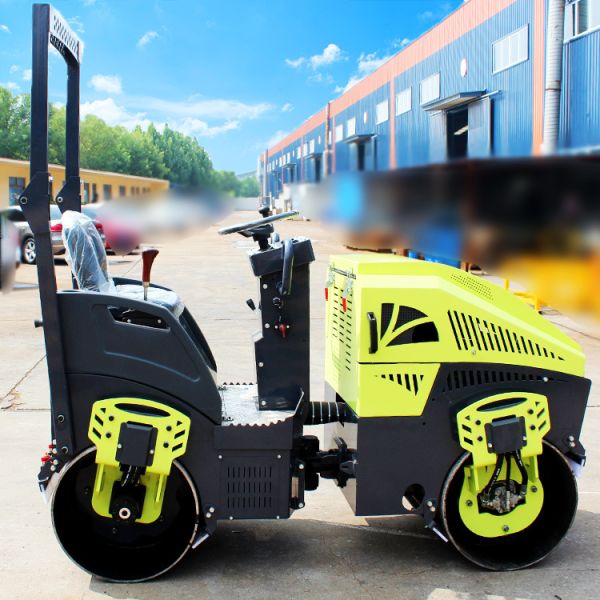 Quality Small Vibratory Road Roller with Hydraulic Features Mini Road Roller Compactors for sale