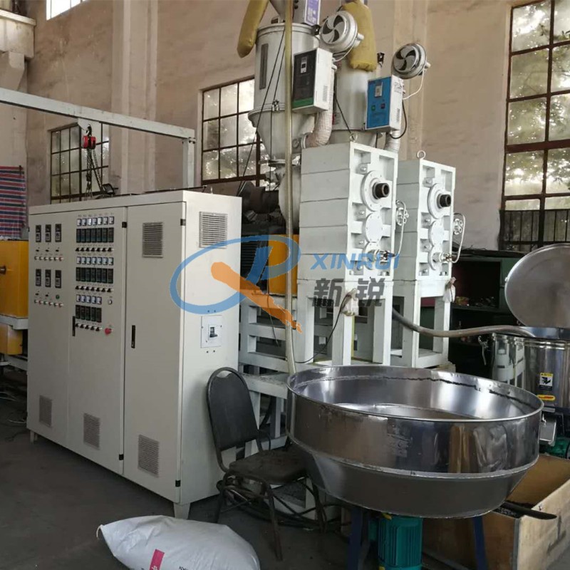 LDPE LLDPE PE Turf Carpet Plastic Grass Mat Making Machine