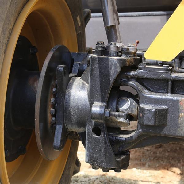 Quality 3 Ton Telescopic Boom Handler With Lifting Walking Linkage Function for sale