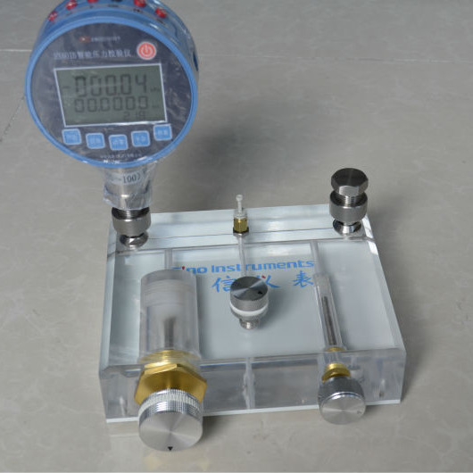 Quality Industrial Grade Pneumatic Micro Pressure Comparison Pump -0.5-0.5 bar for Heavy-Duty for sale