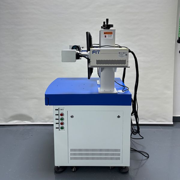 Quality High-end Visual Dual-Head Laser Marking Machine with 110mm x 110mm Marking Area and ± 0.001mm Accuracy for Precise QR Code Printing for sale