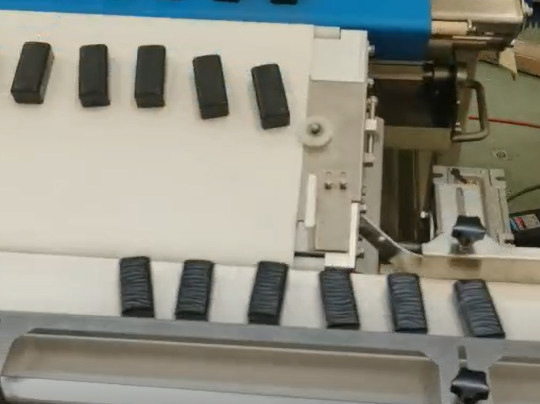Quality 380V 70pcs / Min Bag In Bag Packaging Machine Horizontal High Sensitivity for sale