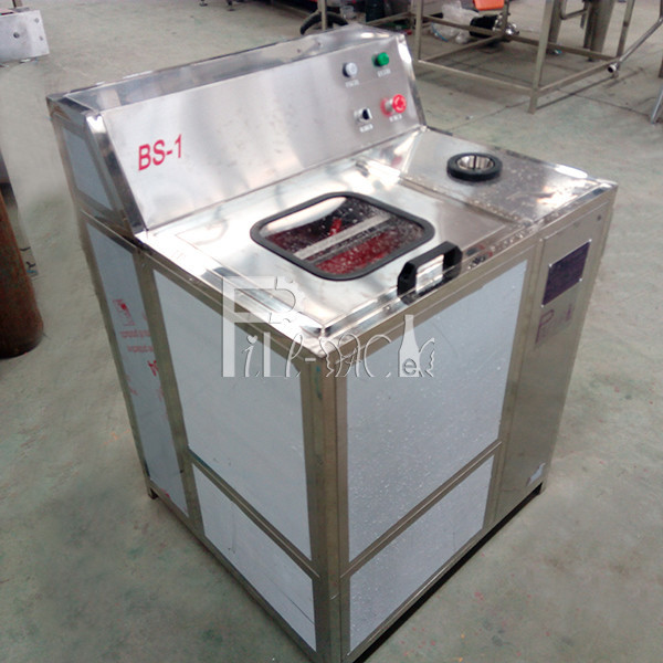 Quality SUS 304 Pipe Connection 300 BPH Gallon Water Plant for sale