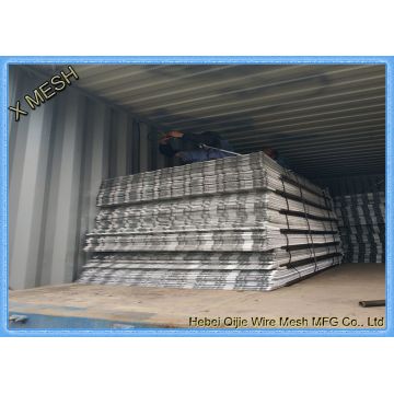 Quality 4 X 8 Hot Dipped Galvanized Expanded Metal Sheet Gothic Mesh 3.0 Mm Thickness for sale
