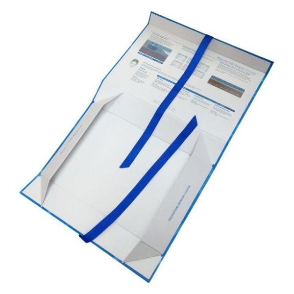 Quality Folded Magnetic Luxury Gift Boxes Hot Stamping Pattern Paper Material ROSH for sale