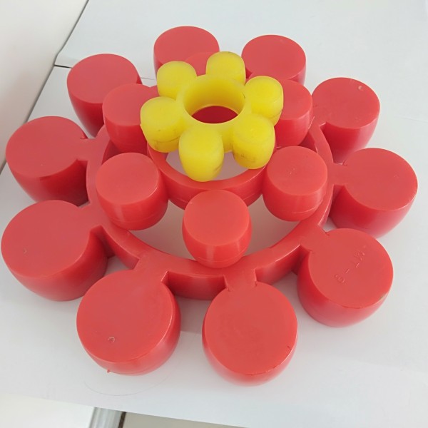 Quality Flexible Shaft Coupling High Efficiency Shaft Spider Rubber Elastic for sale