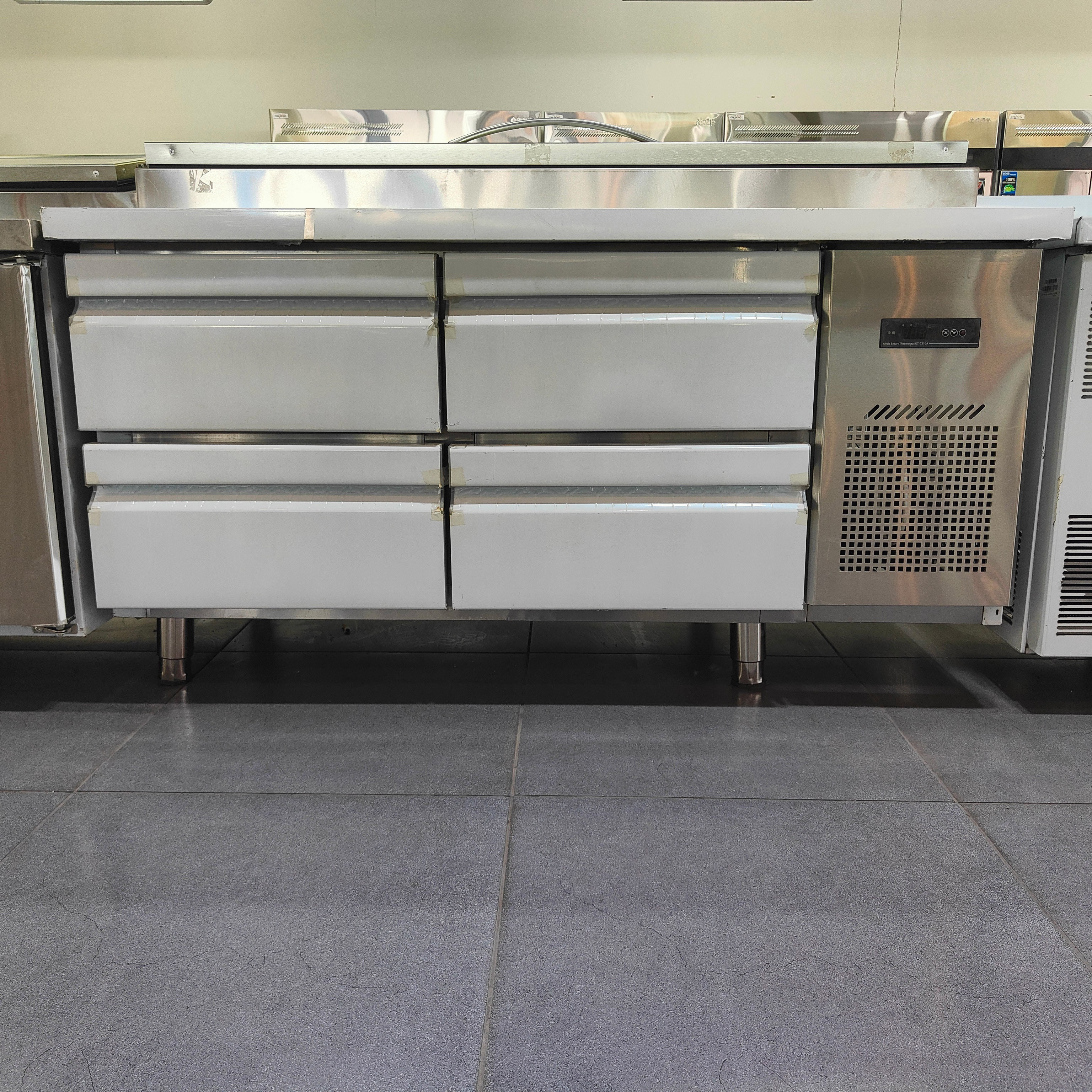 Quality Customized Dimensions Four-Drawer Pizza Prep Table Refrigerator for Catering for sale