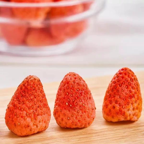 Quality Fresh Ingredients Crispy And Delicious Freeze-Dried Strawberries for sale