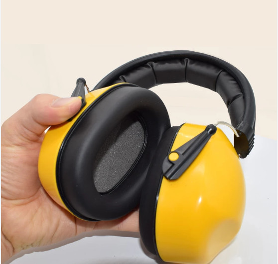 Quality Workplace Sound Proof Ear Muffs Ear Protection Safety Earmuff for sale