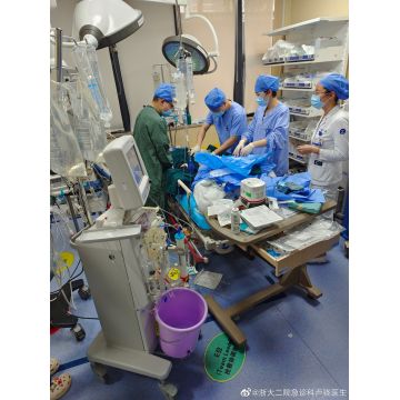 Quality MCC-E5 Electronic CPR Machine With Soft Start 5-98% Relative Humidity for sale