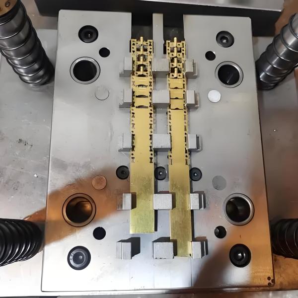 Quality Precision Mold Cavity for Injection Molding Shielding Case Terminal Stamping Die for sale