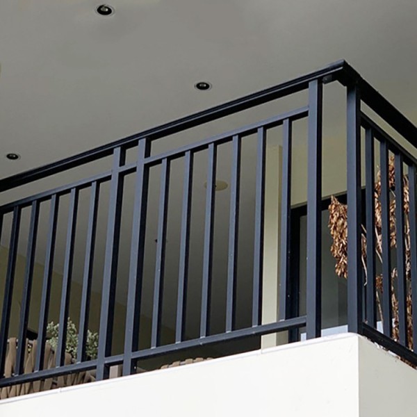 Quality Decorative Panel Custom Fencing Gate with 5.8-6.0M Length T5 Black Aluminum Railing for sale