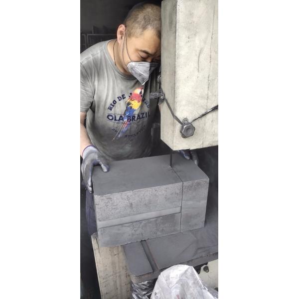 Quality 740*400*2300 Big Blocks Flake Graphite Bulk Density 1.75 Crystal Morphology 0 for sale