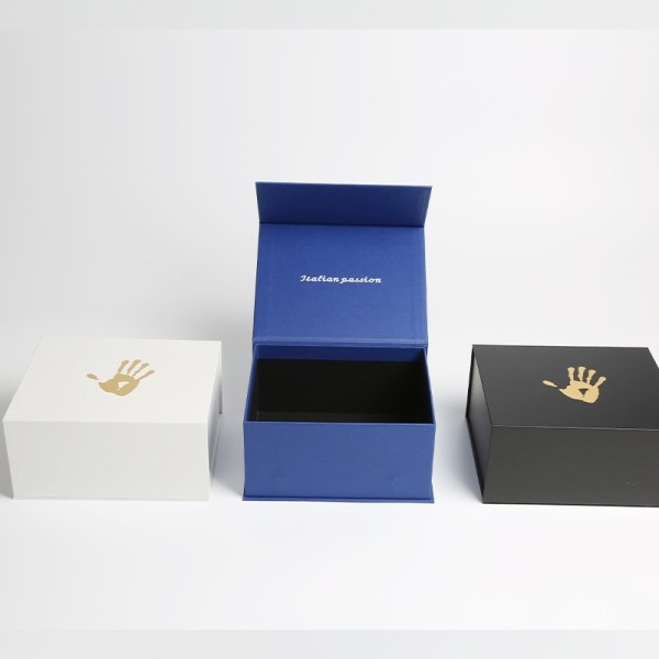 Quality Foldable Magnetic Closure Gift Box Custom Printed Luxury Cardboard Packaging Box for sale