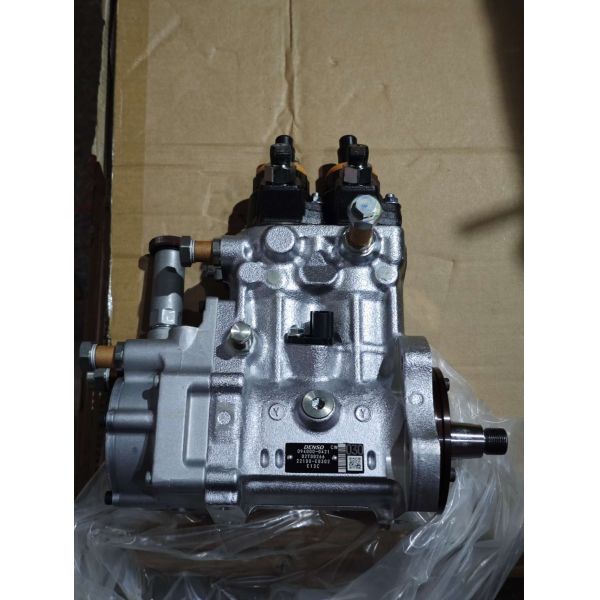 Quality 22100-E0302 Fuel pump FOR HINO E13C for sale
