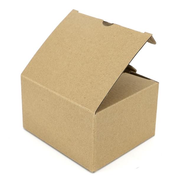 Quality Varnished Personalized Satin Lined Box Packaging Recycled Materials for sale