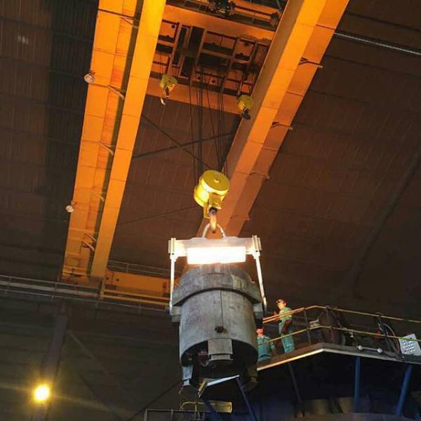 Quality Q345B Steel Casting EOT Double Girder Overhead Crane YZ Type for sale