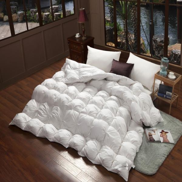 Quality 10% Duck Down Luxury Hotel Quilts Customized With Durable Construction for sale