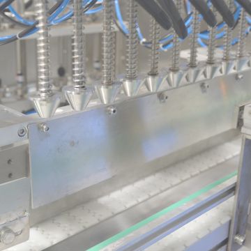 Quality 2000BPH Chemical Filling Capping Labeling Machine for Antifreeze Solution/Liquid for sale