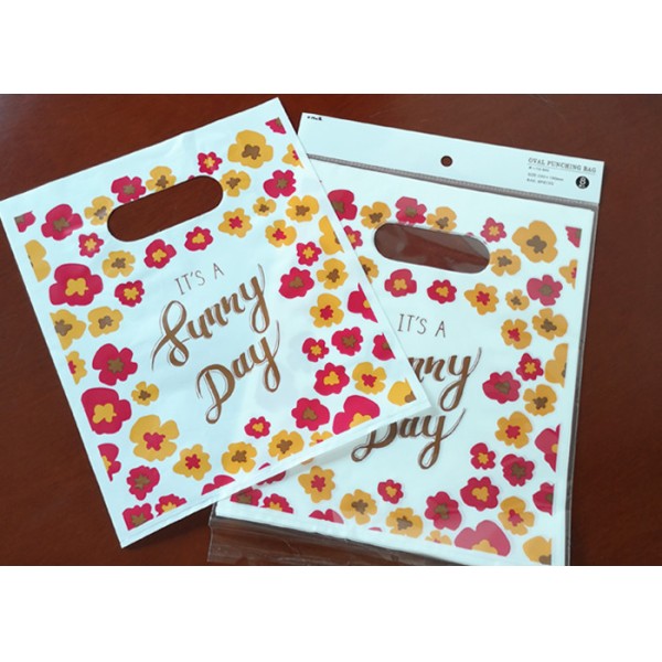 Quality Custom Colour CMYK Print Halloween kraft paper Shopping Gift Bag for sale