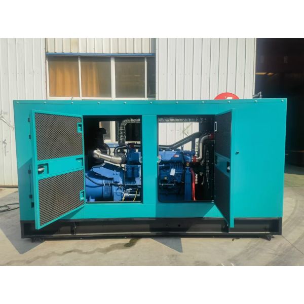 Quality High Capacity Bottom Fuel Tank Stores 8 Hours of Fuel with IP23 Protection Level for sale