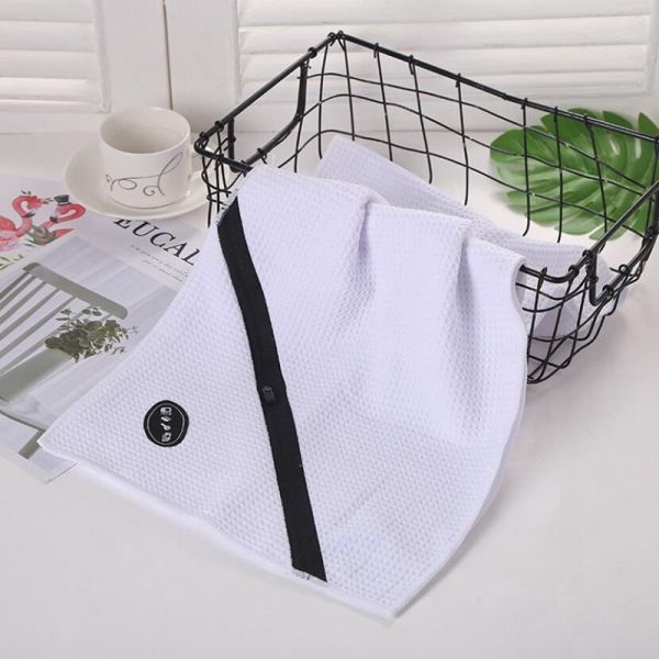 Quality Microfiber Waffle Fabric Custom Golf Towels Space Saving With Zip Pocket for sale