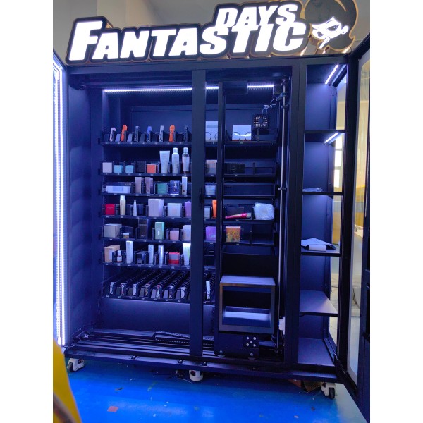 Quality Cloud-based Customize Vending Machine With 32 Inch Screen 4G / WIFI / LAN And for sale