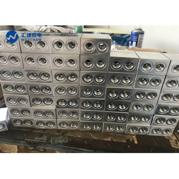 Quality ±0.002mm Tolerance CNC Milling Components Ra0.4 Roughness Hydraulic Valve for sale