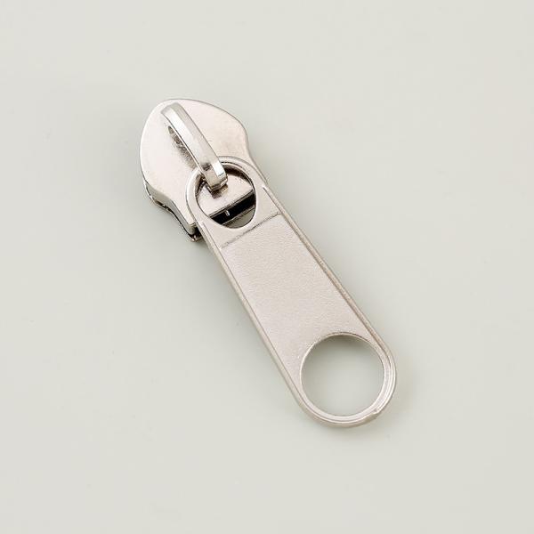 Quality 3# 4# 5# 8# Silver Nylon Zipper Slider Scratch Resistant Coating For Tactile Appeal for sale