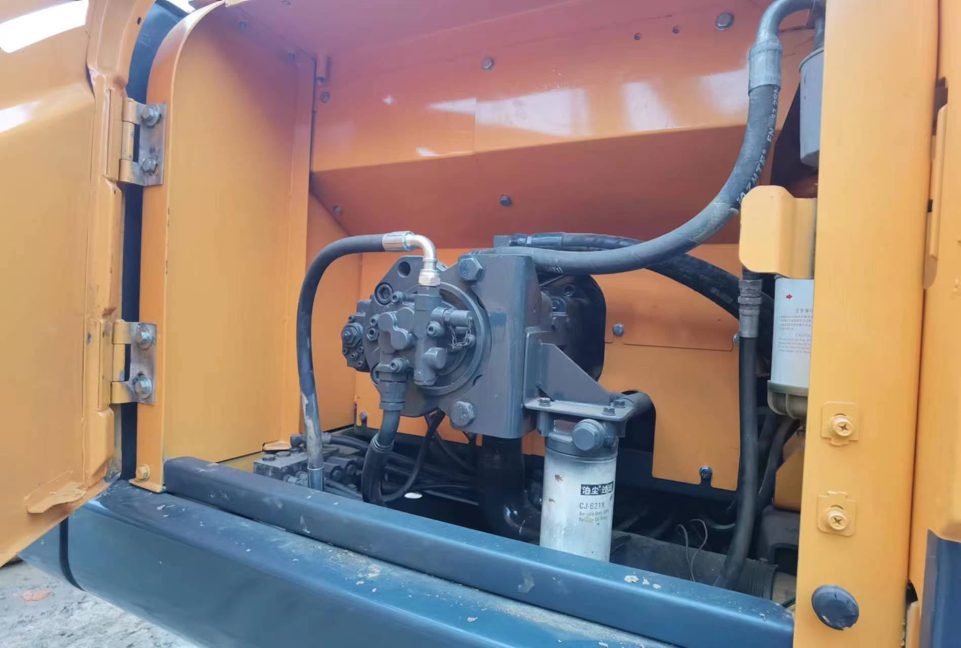 Manufactured Secondhand R220-9s Crawler Excavator Used Backhoe Excavator Hyundai on Sale