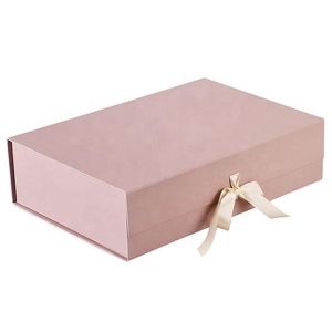 Quality 100g C1S Paper Magnetic Closure Gift Box , CCNB Custom Logo Gift Box Hot for sale