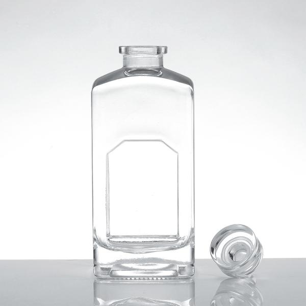 Quality Whisky Vodka Rum Spirits Glass Bottle with Screw Cap and Decal Surface in 700ml for sale