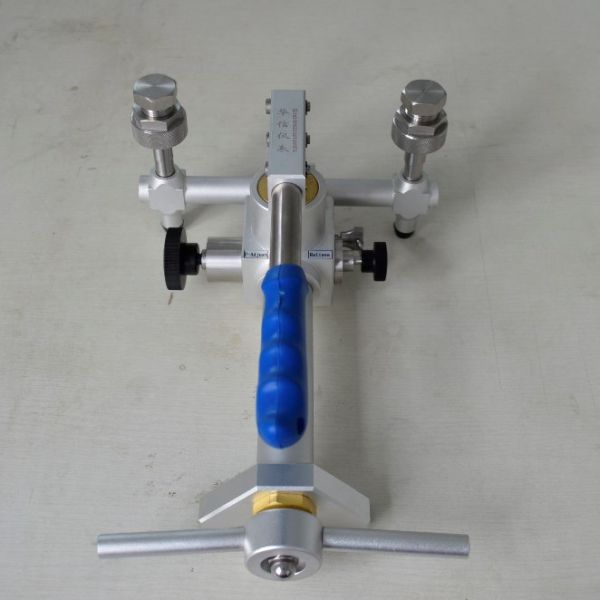 Quality Industrial-grade HS703 Air pressure calibration pump with stainless steel construction for sale