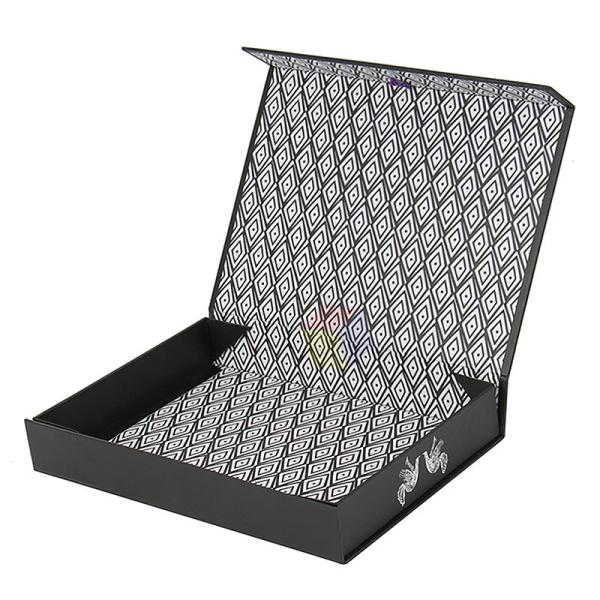 Quality Eco Friendly Custom Logo Hard Cardboard Gift Scarf Packaging Box Magnetic for sale