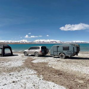 Quality 1400kg 4wd Camper Trailer 600W Solar Off Grid Camper Trailer 300AH Battery for sale