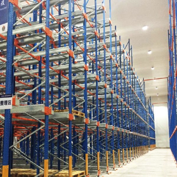 Quality Two Way Radio Shuttle Racking Pallet Runner Rack System For Cold Storage Cold for sale