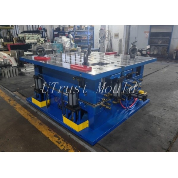 Quality LFT-D Compression Mold for Side Plate 300000-1000000 Shots Life for sale