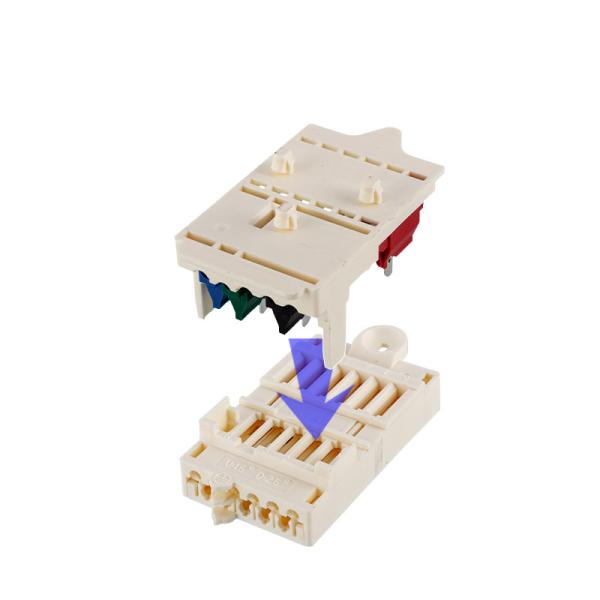 Quality Plastic Clip Type White Led Light Connectors 20mm Width LBK-07 400V for sale