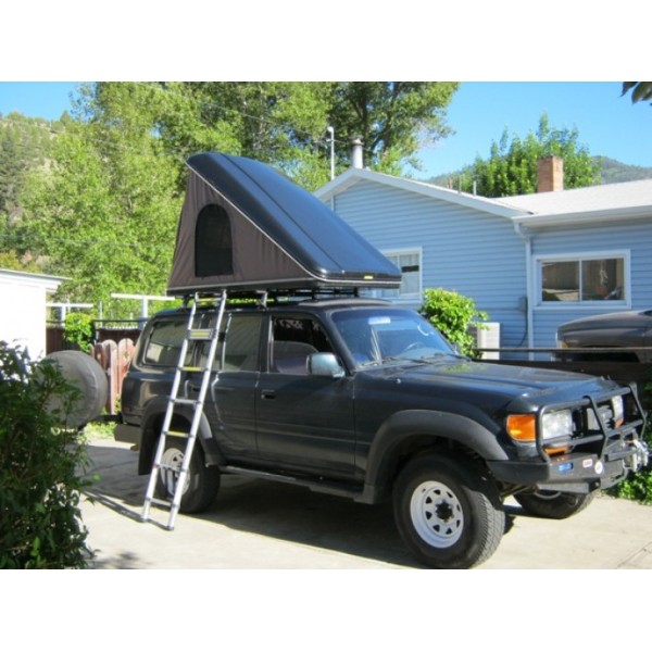 Quality Off Road 4x4 Automatic Roof Top Tent Triangle Shaped One Room Structure for sale