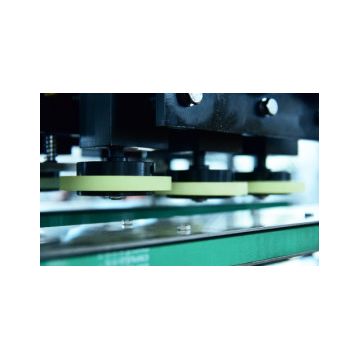 Quality 7000 BPH Horizontal Automatic Capping Machine Fast Switching 2.4KW for sale